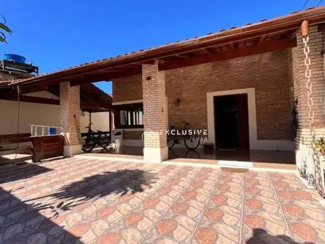Casa / Sobrado para Locação em Ubatuba/SP Itaguá 3 Quartos