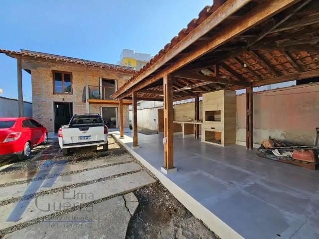 Casa / Sobrado para Locação em Ubatuba/SP Itaguá 3 Quartos