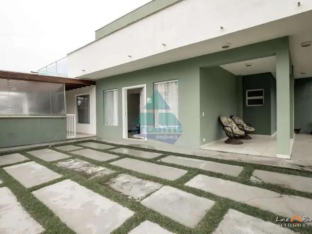 Casa / Sobrado para Locação em Ubatuba/SP Praia da Lagoinha 4 Quartos