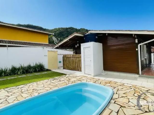 Casa / Sobrado para Locação em Ubatuba/SP Toninhas 3 Quartos
