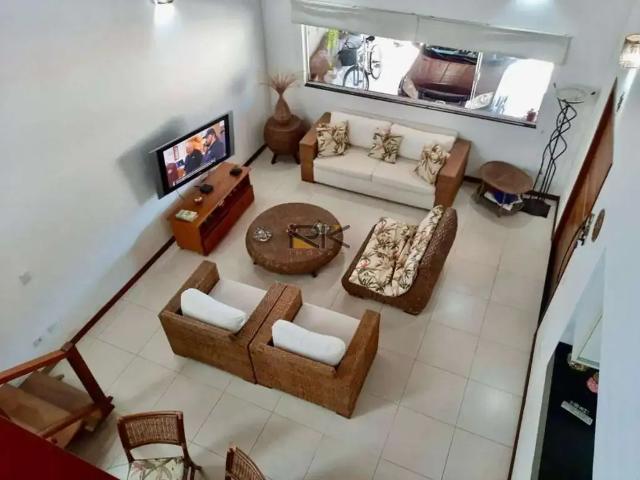 Casa / Sobrado para Locação em Ubatuba/SP Toninhas 4 Quartos