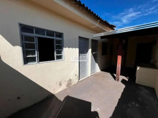 Casa / Sobrado para Locação em Uberaba/MG Olinda 1 Quartos
