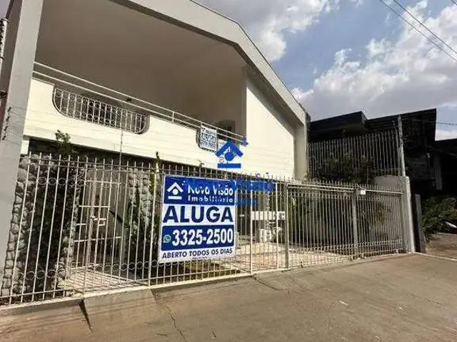 Casa / Sobrado para Locação em Uberaba/MG Centro 5 Quartos