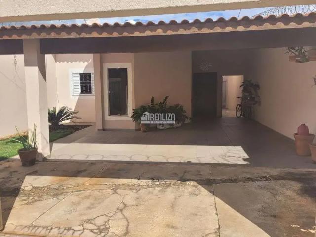 Casa / Sobrado para Locação em Uberaba/MG Lourdes 3 Quartos