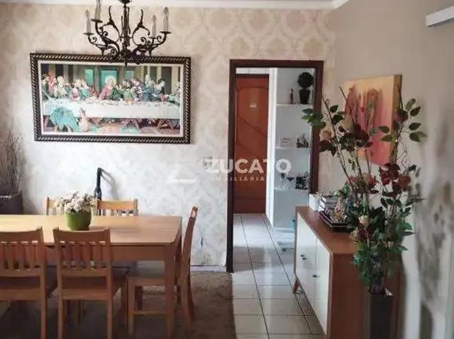 Casa / Sobrado para Locação em Uberaba/MG Lourdes 2 Quartos