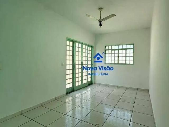 Casa / Sobrado para Locação em Uberaba/MG Residencial Estados Unidos 4 Quartos