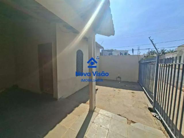 Casa / Sobrado para Locação em Uberaba/MG Santa Maria 3 Quartos