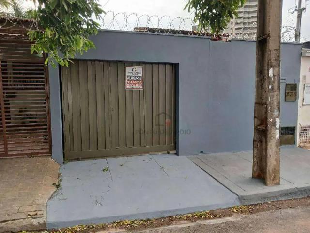 Casa / Sobrado para Locação em Uberaba/MG Universitário 2 Quartos