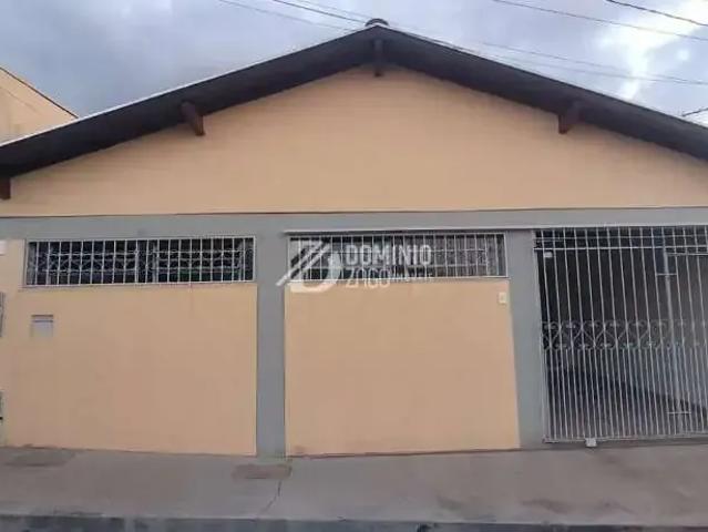 Casa / Sobrado para Locação em Uberaba/MG Vila Maria Helena 3 Quartos