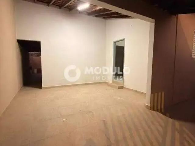 Casa / Sobrado para Locação em Uberlândia/MG Mansour 3 Quartos