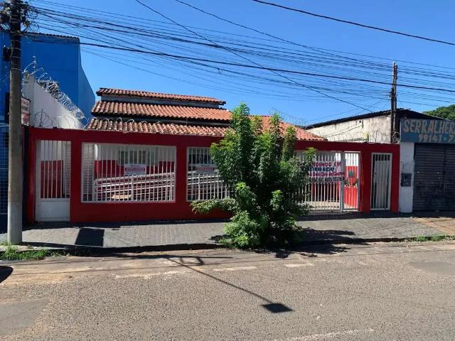 Casa / Sobrado para Locação em Uberlândia/MG Minas Gerais 4 Quartos