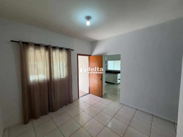 Casa / Sobrado para Locação em Uberlândia/MG Minas Gerais 3 Quartos
