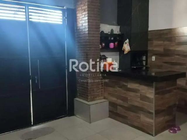 Casa / Sobrado para Locação em Uberlândia/MG Minas Gerais 3 Quartos