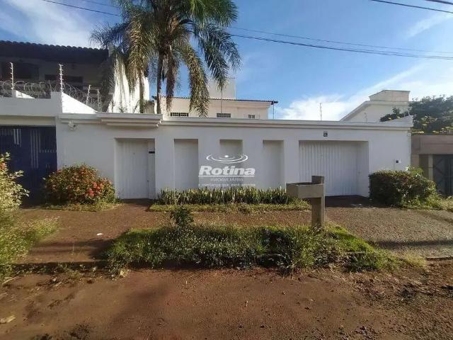 Casa / Sobrado para Locação em Uberlândia/MG Morada da Colina 3 Quartos