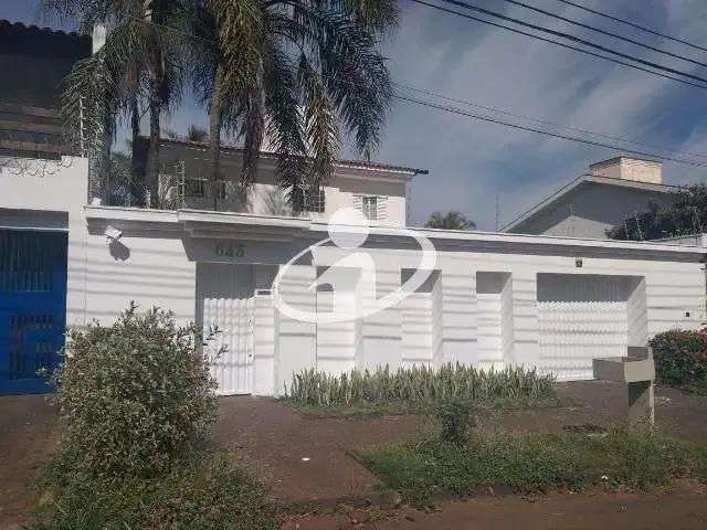 Casa / Sobrado para Locação em Uberlândia/MG Morada da Colina 3 Quartos