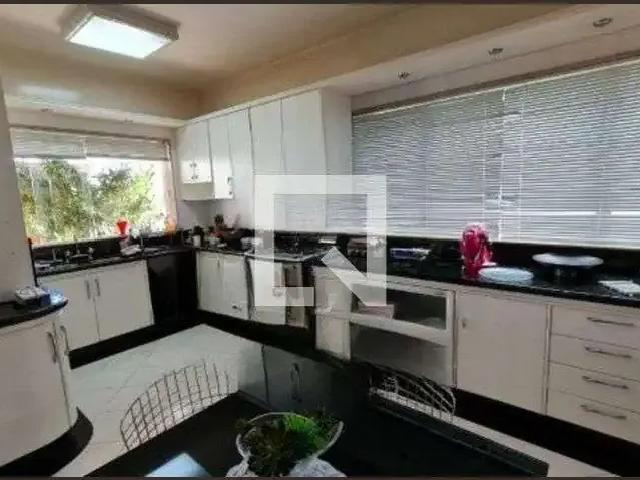 Casa / Sobrado para Locação em Uberlândia/MG Morada da Colina 4 Quartos