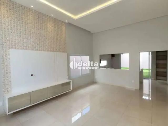 Casa / Sobrado para Locação em Uberlândia/MG Novo Mundo 3 Quartos