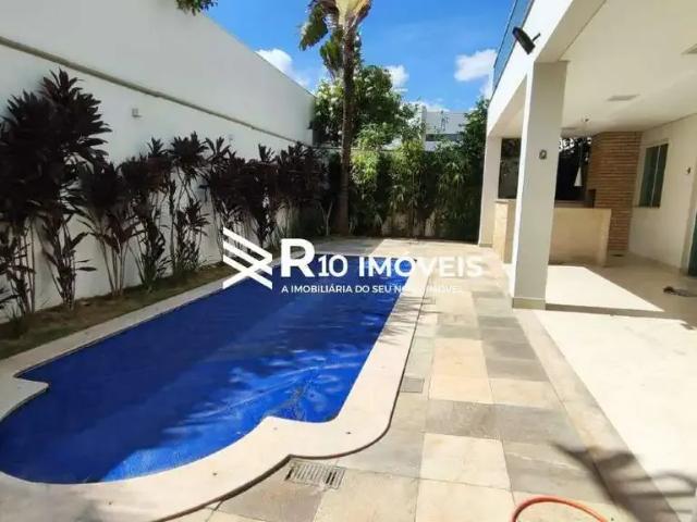 Casa / Sobrado para Locação em Uberlândia/MG Nova Uberlândia 4 Quartos