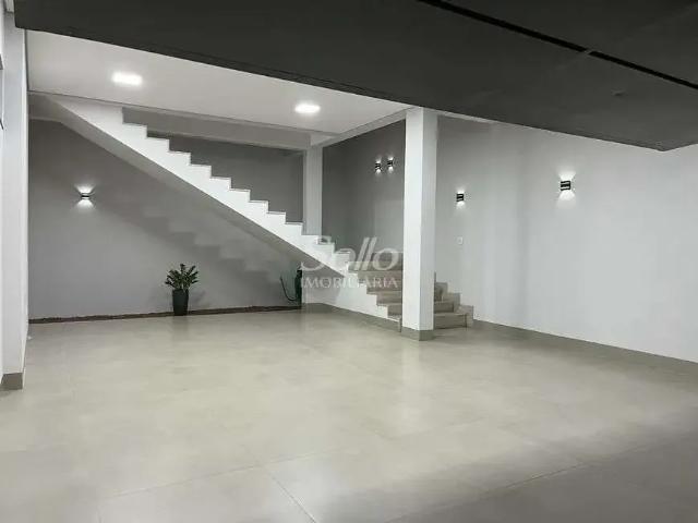 Casa / Sobrado para Locação em Uberlândia/MG Nova Uberlândia 3 Quartos