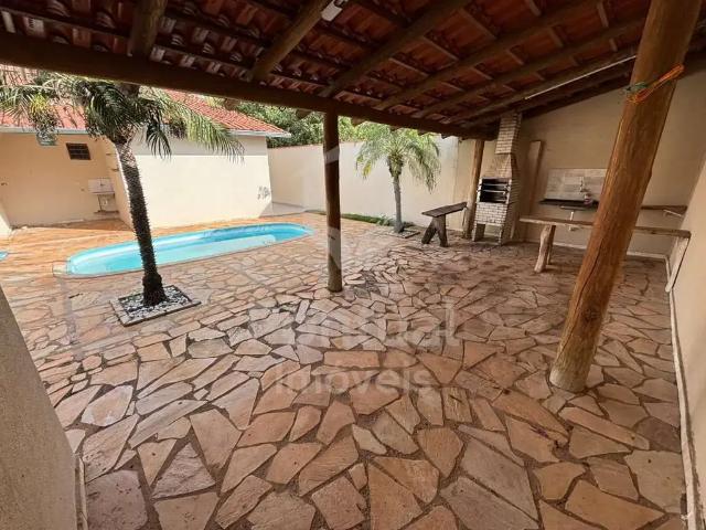 Casa / Sobrado para Locação em Uberlândia/MG Nova Uberlândia 3 Quartos