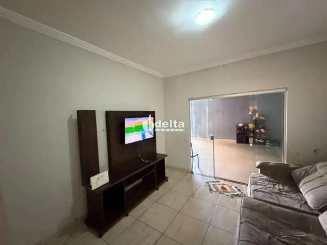 Casa / Sobrado para Locação em Uberlândia/MG Nova Uberlândia 3 Quartos