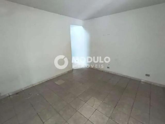 Casa / Sobrado para Locação em Uberlândia/MG Osvaldo Rezende 3 Quartos