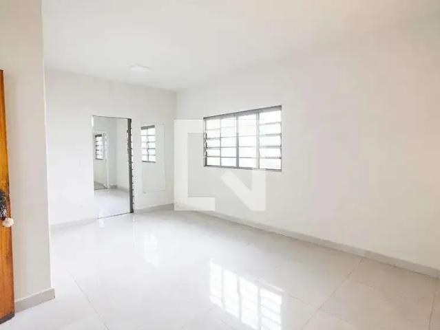 Casa / Sobrado para Locação em Uberlândia/MG Osvaldo Rezende 3 Quartos