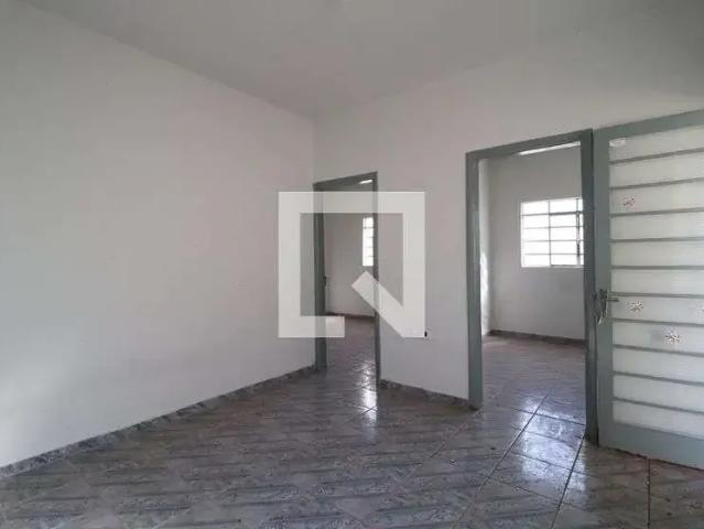 Casa / Sobrado para Locação em Uberlândia/MG Osvaldo Rezende 3 Quartos