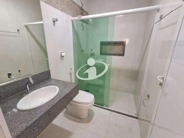 Casa / Sobrado para Locação em Uberlândia/MG Osvaldo Rezende 3 Quartos