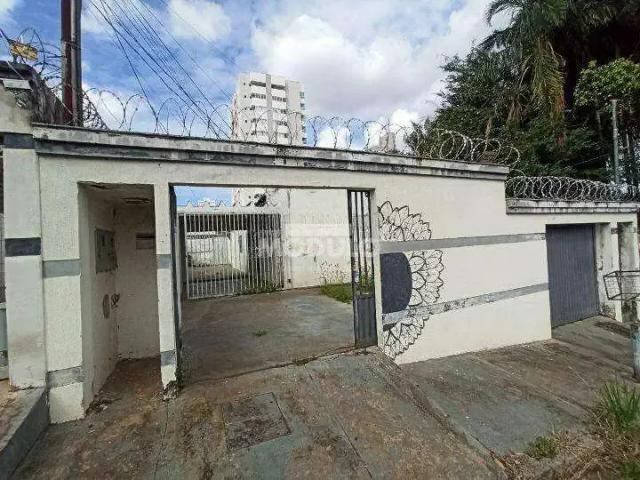 Casa / Sobrado para Locação em Uberlândia/MG Osvaldo Rezende 3 Quartos
