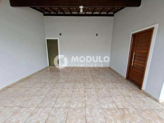 Casa / Sobrado para Locação em Uberlândia/MG Alto Umuarama 3 Quartos