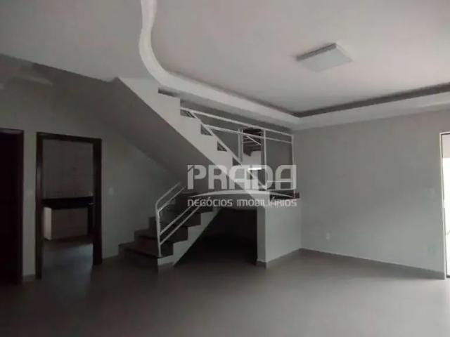 Casa / Sobrado para Locação em Uberlândia/MG Alto Umuarama 3 Quartos
