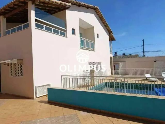 Casa / Sobrado para Locação em Uberlândia/MG Alto Umuarama 5 Quartos