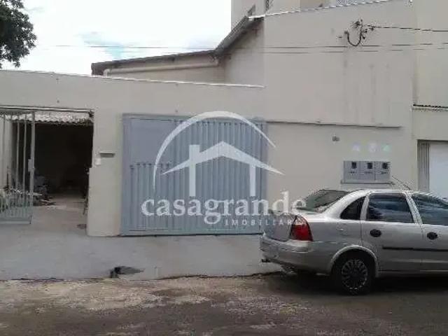 Casa / Sobrado para Locação em Uberlândia/MG Buritis 2 Quartos