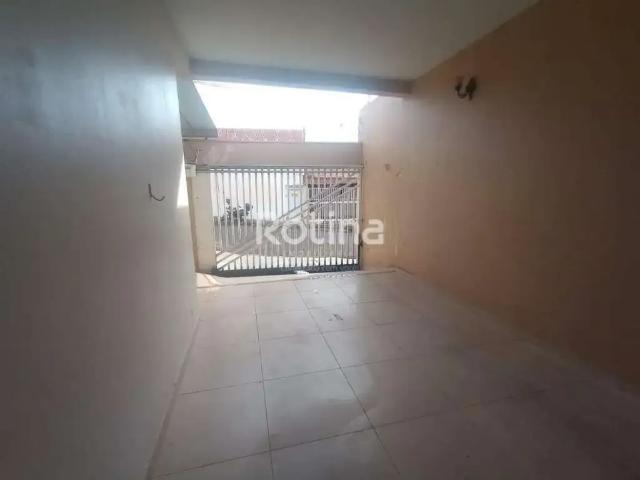 Casa / Sobrado para Locação em Uberlândia/MG Bom Jesus 4 Quartos