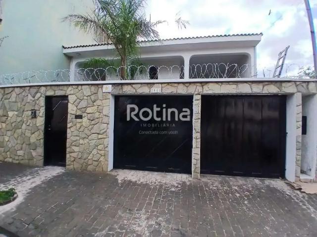Casa / Sobrado para Locação em Uberlândia/MG Brasil 4 Quartos