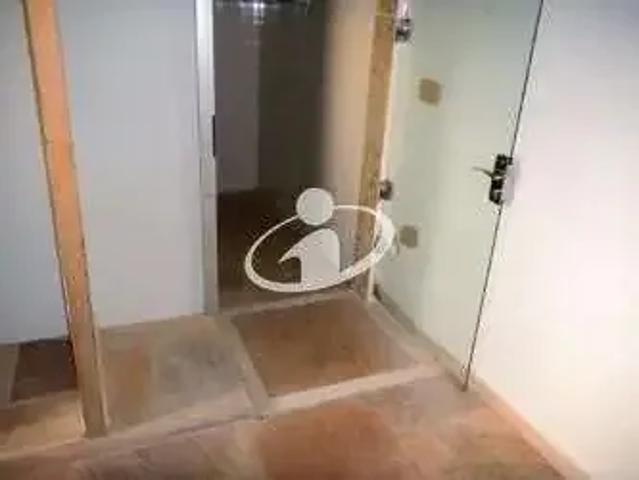 Casa / Sobrado para Locação em Uberlândia/MG Brasil 5 Quartos