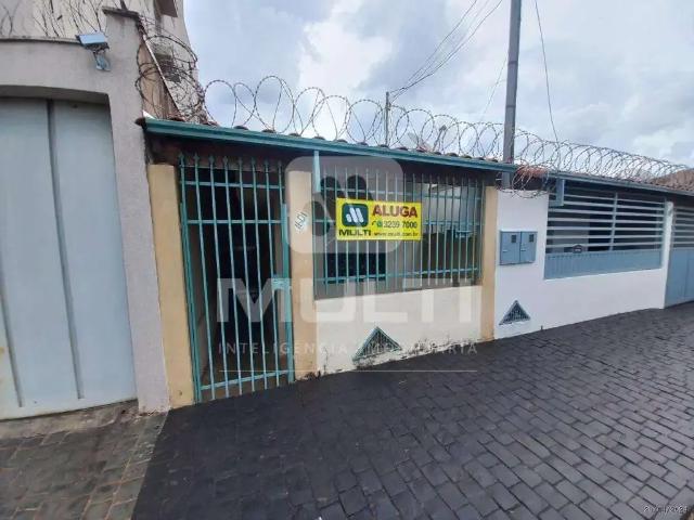 Casa / Sobrado para Locação em Uberlândia/MG Brasil 2 Quartos