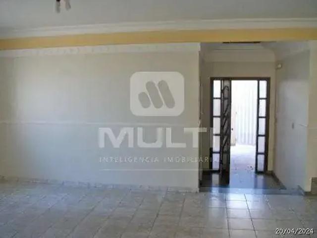 Casa / Sobrado para Locação em Uberlândia/MG Brasil 3 Quartos