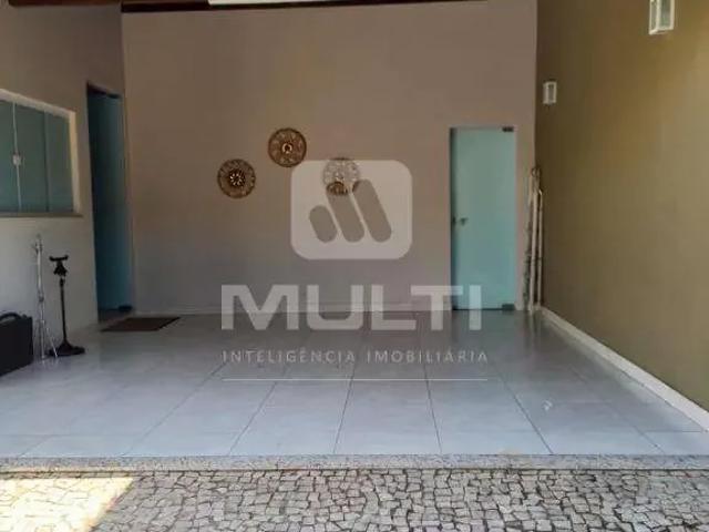 Casa / Sobrado para Locação em Uberlândia/MG Brasil 3 Quartos