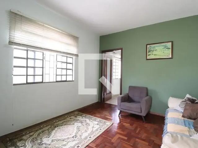 Casa / Sobrado para Locação em Uberlândia/MG Brasil 3 Quartos