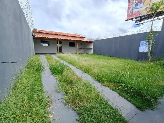 Casa / Sobrado para Locação em Uberlândia/MG Custódio Pereira 2 Quartos