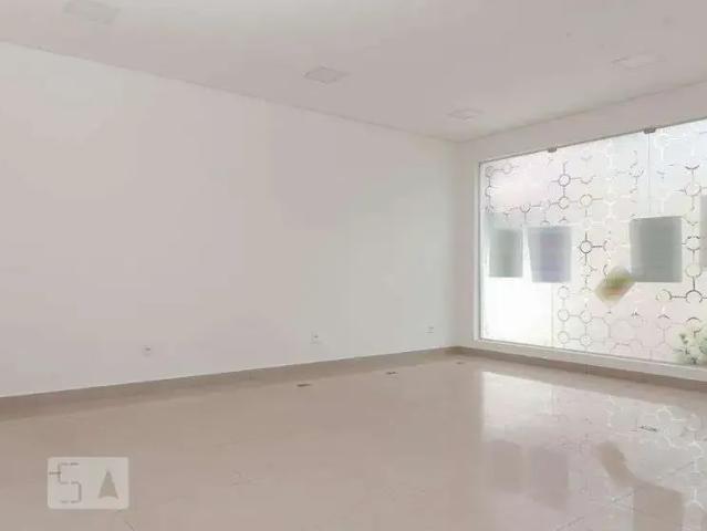 Casa / Sobrado para Locação em Uberlândia/MG Centro 5 Quartos