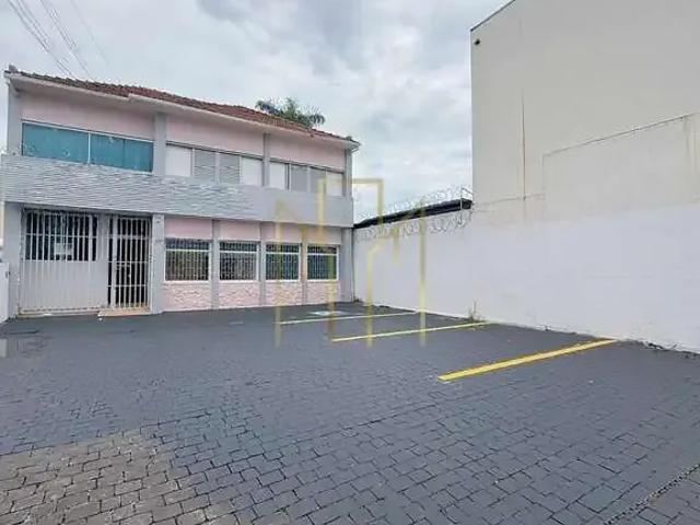 Casa / Sobrado para Locação em Uberlândia/MG Centro