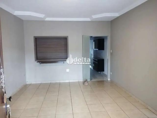 Casa / Sobrado para Locação em Uberlândia/MG Centro 2 Quartos