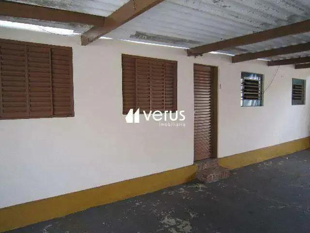 Casa / Sobrado para Locação em Uberlândia/MG Centro 2 Quartos
