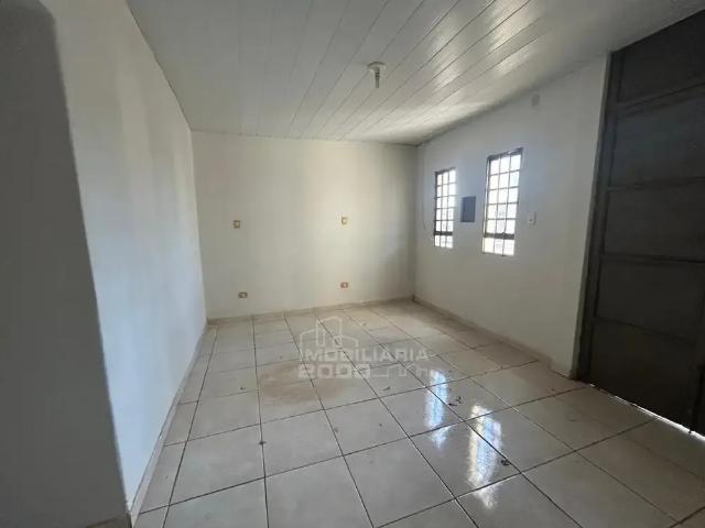 Casa / Sobrado para Locação em Uberlândia/MG Conjunto Segismundo Pereira 2 Quartos