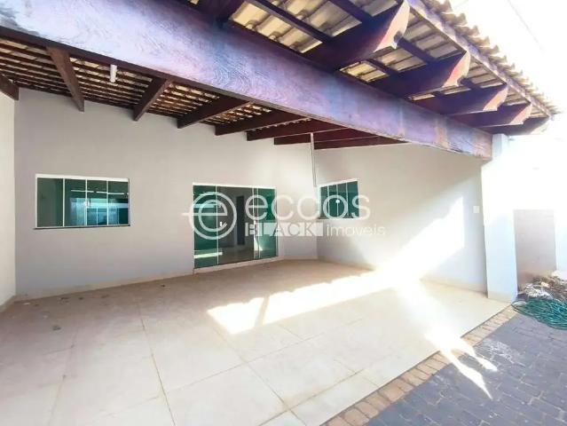 Casa / Sobrado para Locação em Uberlândia/MG Granada 3 Quartos
