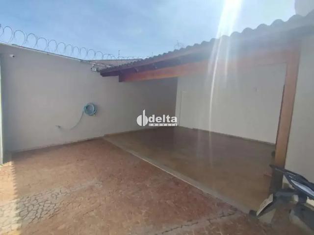 Casa / Sobrado para Locação em Uberlândia/MG Jardim Botânico 3 Quartos