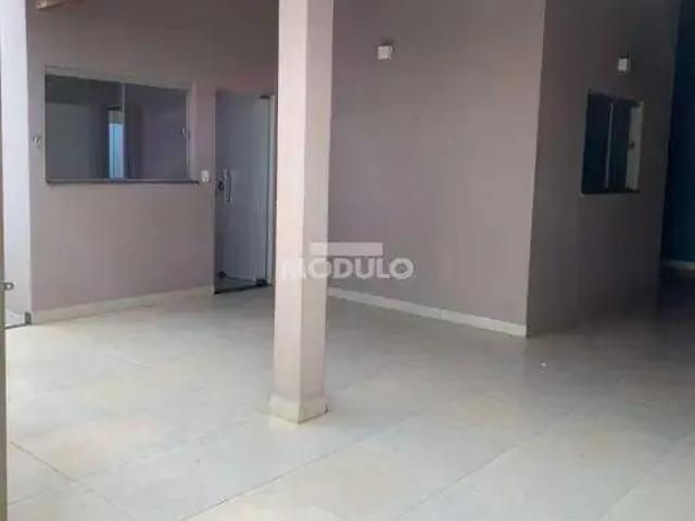 Casa / Sobrado para Locação em Uberlândia/MG Jardim Brasília 3 Quartos
